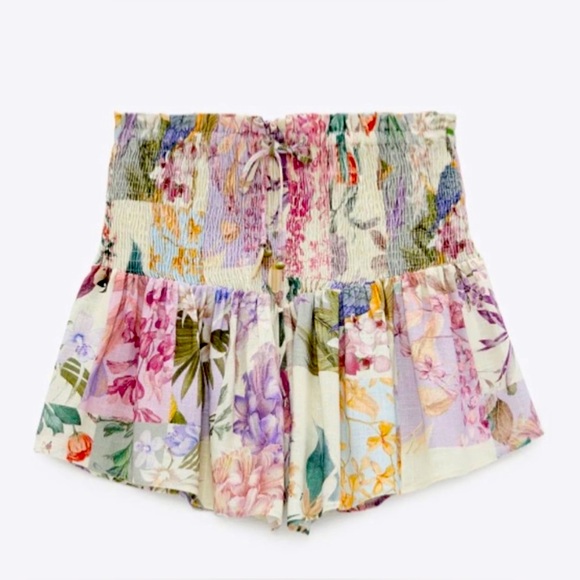 Zara | Shorts | Zara Floral Flowy Shorts Size Small Runs A Little Big ...